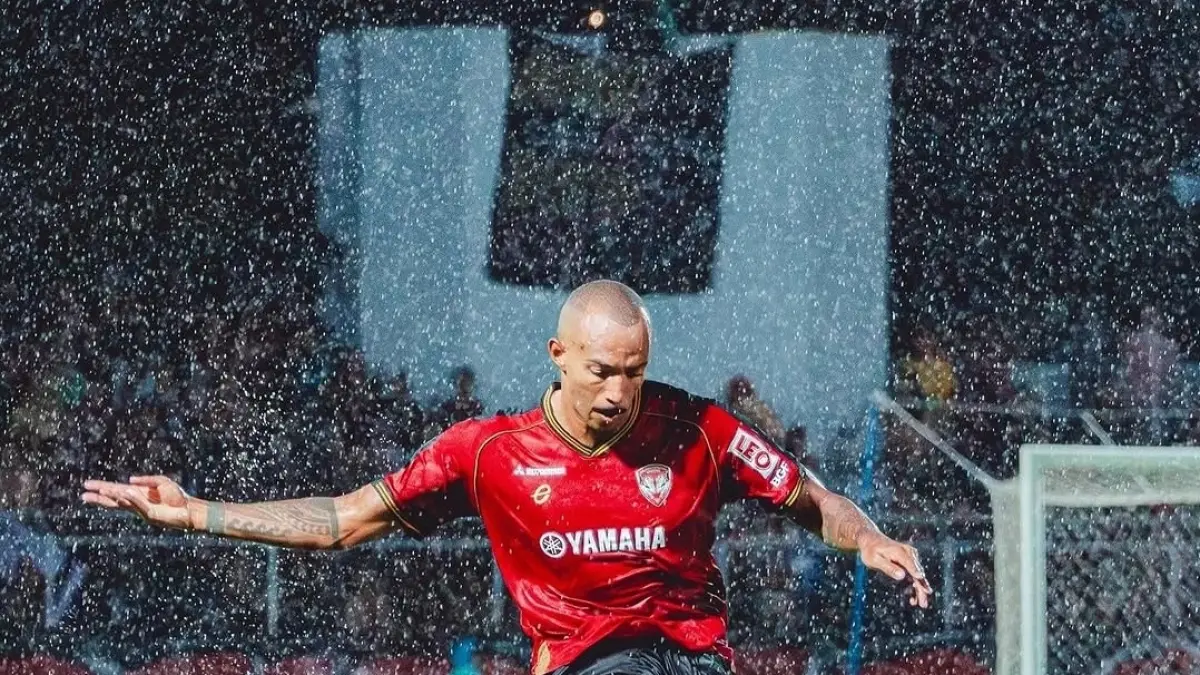 Eks Penyerang Bundesliga Melvyn Lorenzen Santer Dirumorkan Merapat ke ...
