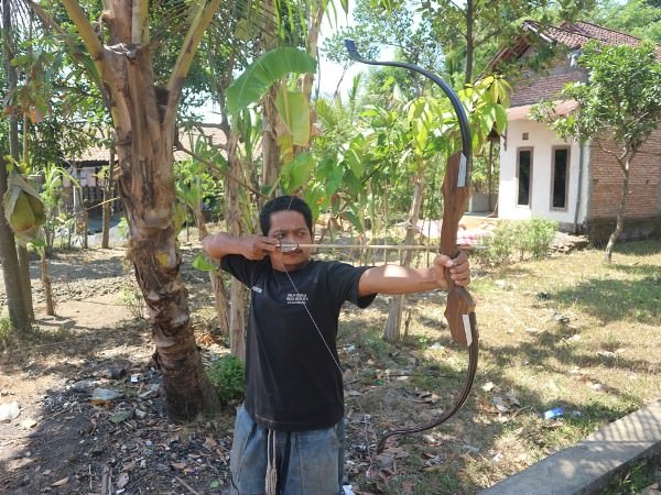 Terinspirasi Film Mahabharata, Merangkap Pelatih Panahan