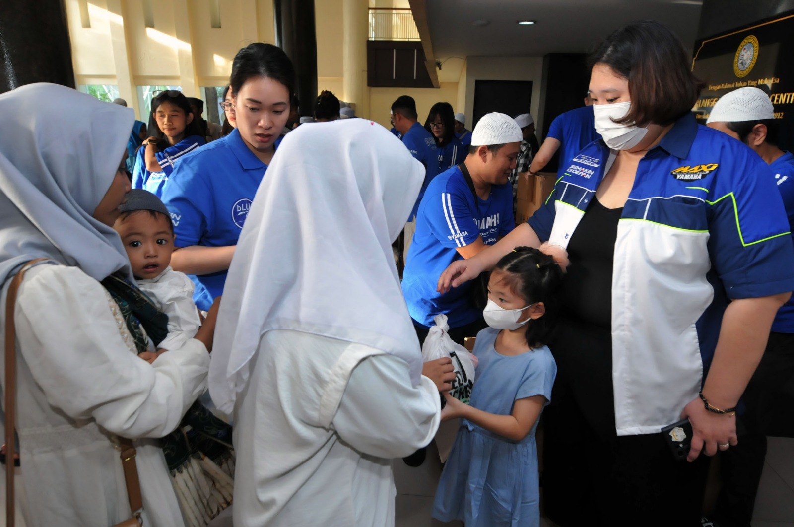 Yamaha Berbagi Kasih dengan 12 Ribu Anak Yatim di Jawa Timur