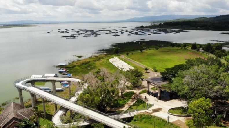 WARTA JAWA | Info Penting! Jembatan Kaca ing Waduk Gajah Mungkur ...