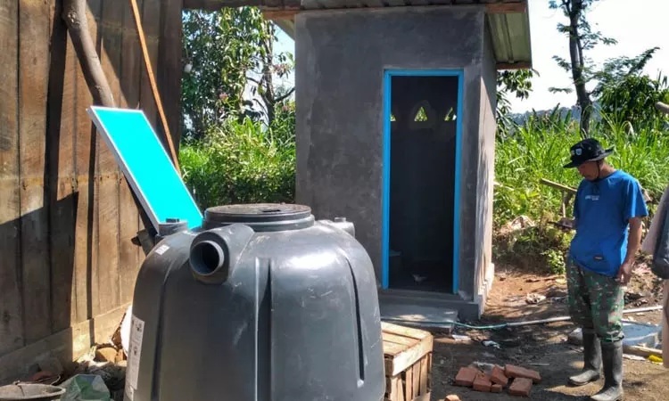 31.443 KK di Pacitan Belum Punya Jamban Layak, DAK 2025 Bangun 275 Unit ...