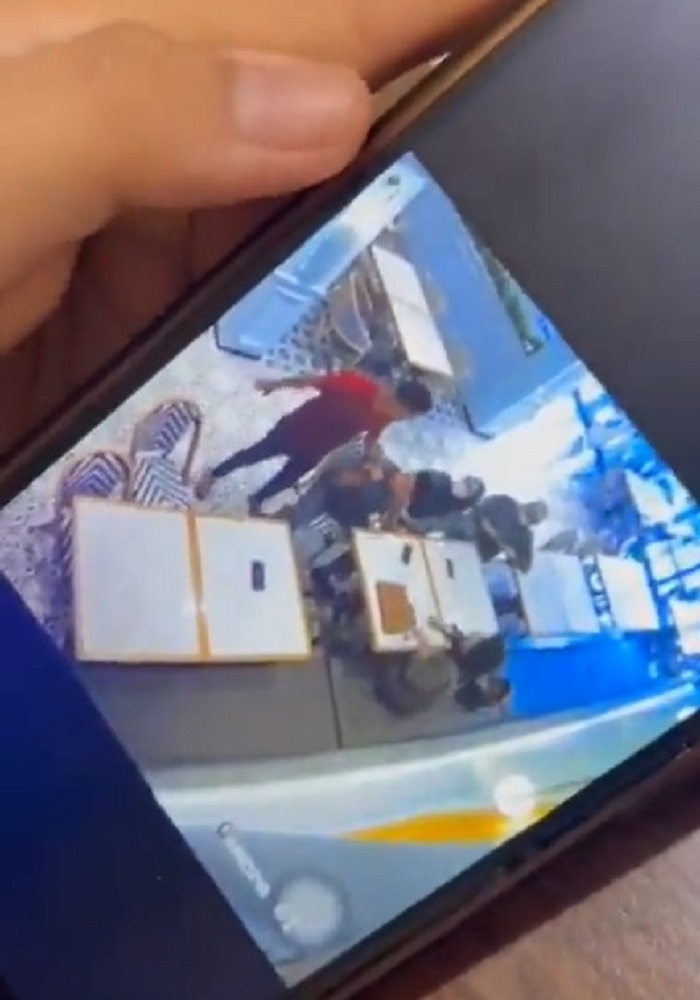 Sopir Lina Dedy yang Aniaya Dokter Koas Luthfi Tak Berdaya Pakai Baju ...