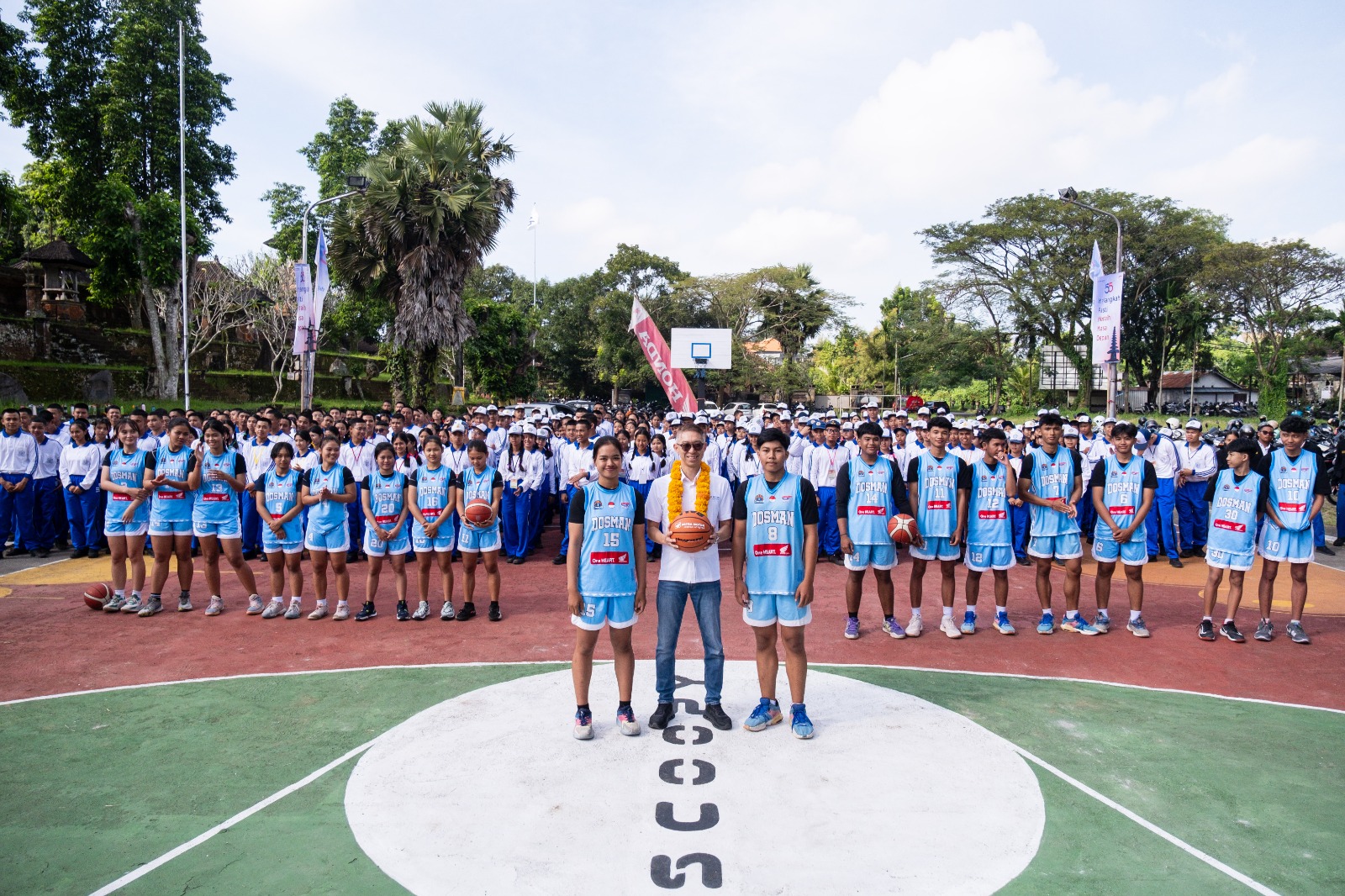 Rayakan HUT ke-55, Astra Motor Genjot Program CSR Gen-Z di SMA 1 ...