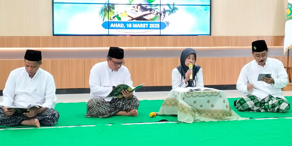 Memperingati Nuzulul Quran, Ribuan Pegawai Kemenag Tuban Khatamkan ...