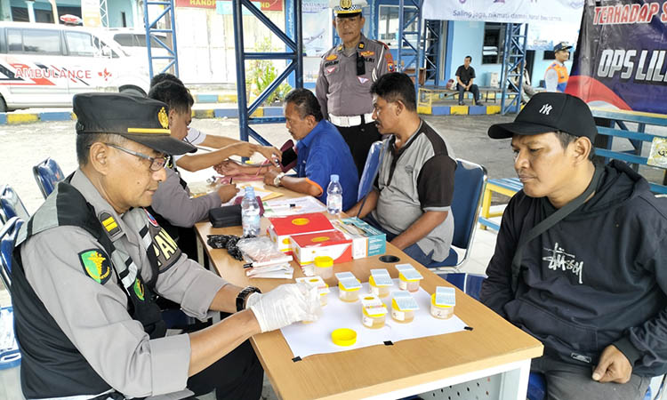 Puluhan Pengendara di Jalan Tol Gempol-Pasuruan Dites Urine, Ini Hasilnya