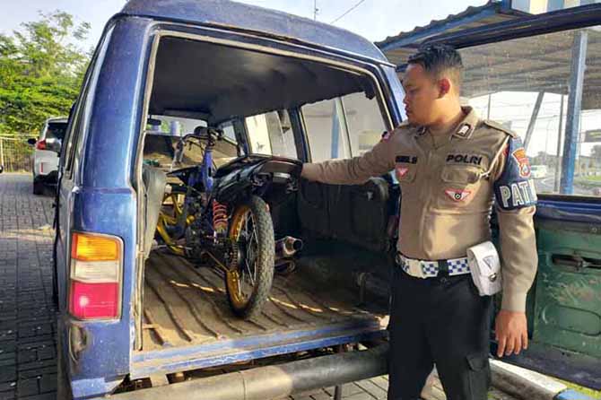 Angkut Motor Protolan yang Diduga untuk Balap Liar, Mobil Diamankan