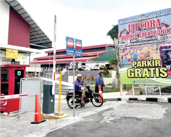 Gate Parkir Otomatis Pasar Induk Resmi Dioperasikan, Masih Ada yang ...
