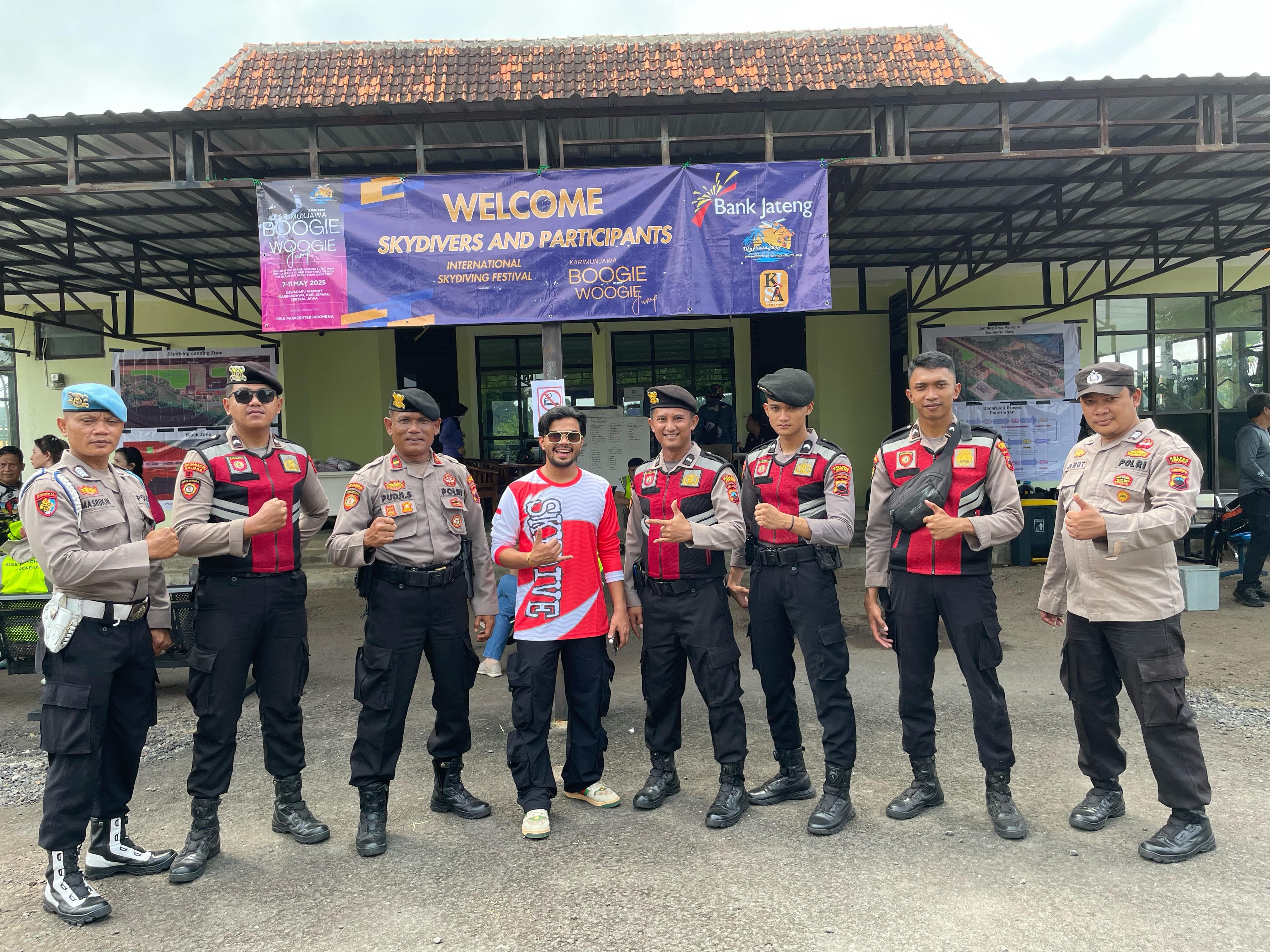 Amankan Event Terjun Payung Internasional ‘Karimunjawa Boogie Woogie ...
